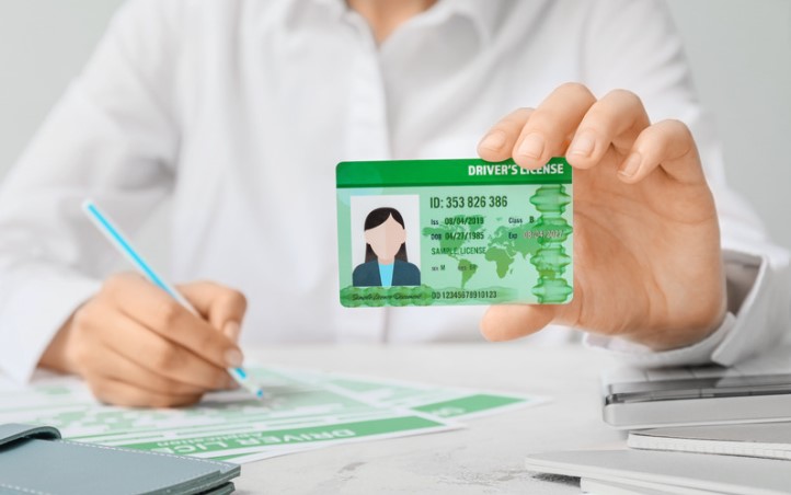 How to Renew Driving Licence That Has Expired in UK? - iBusiness Talk