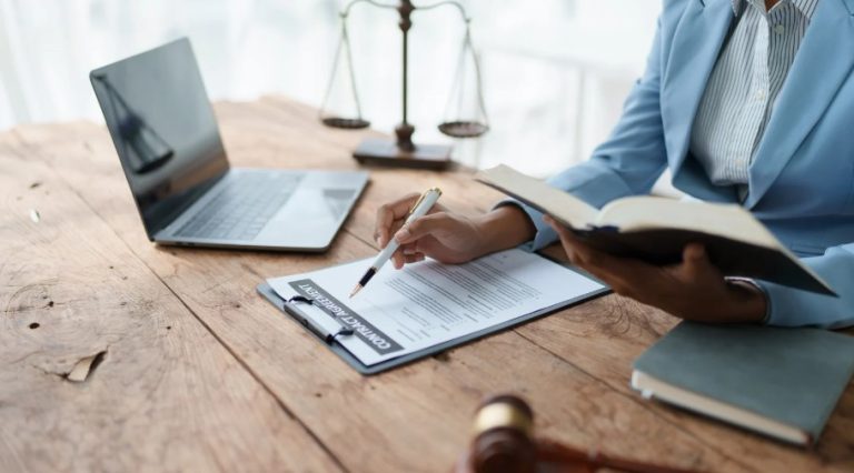 What GCSEs Do I Need to Be a Lawyer? | Essential Subjects Explained