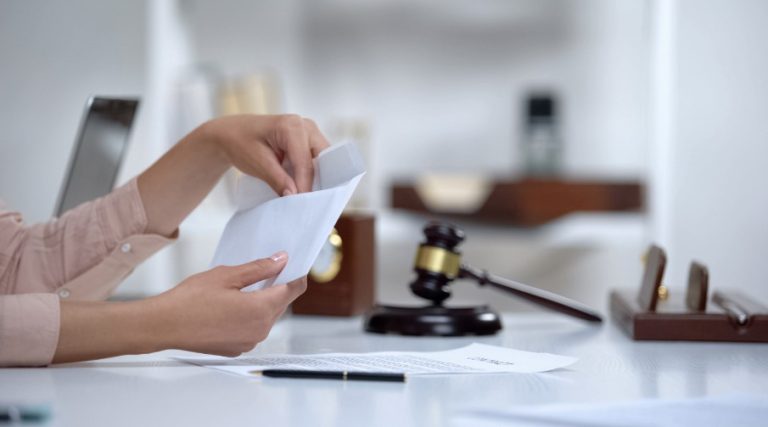 HMRC Uniform Laundry Allowance | Who Qualifies and How to Apply?