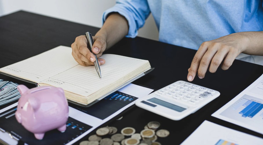 Monzo 1p Savings Challenge for 2025 | How to Save £667.95? - iBusiness Talk