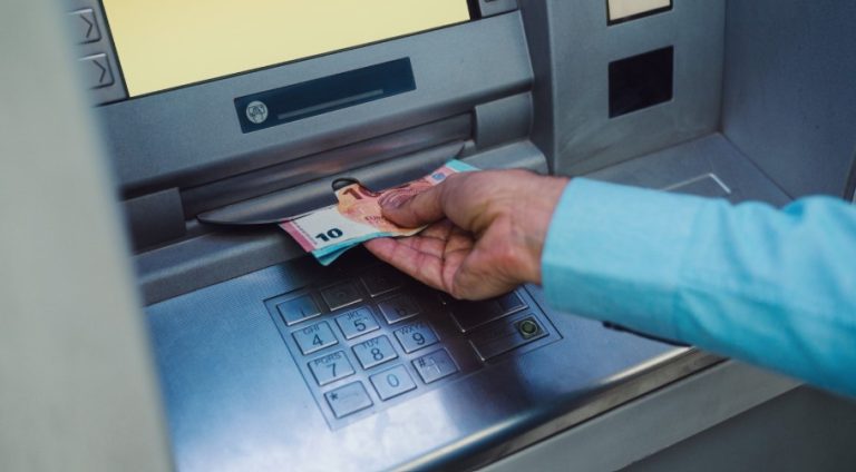 Does Monzo Charge to Withdraw Cash Abroad? - iBusiness Talk